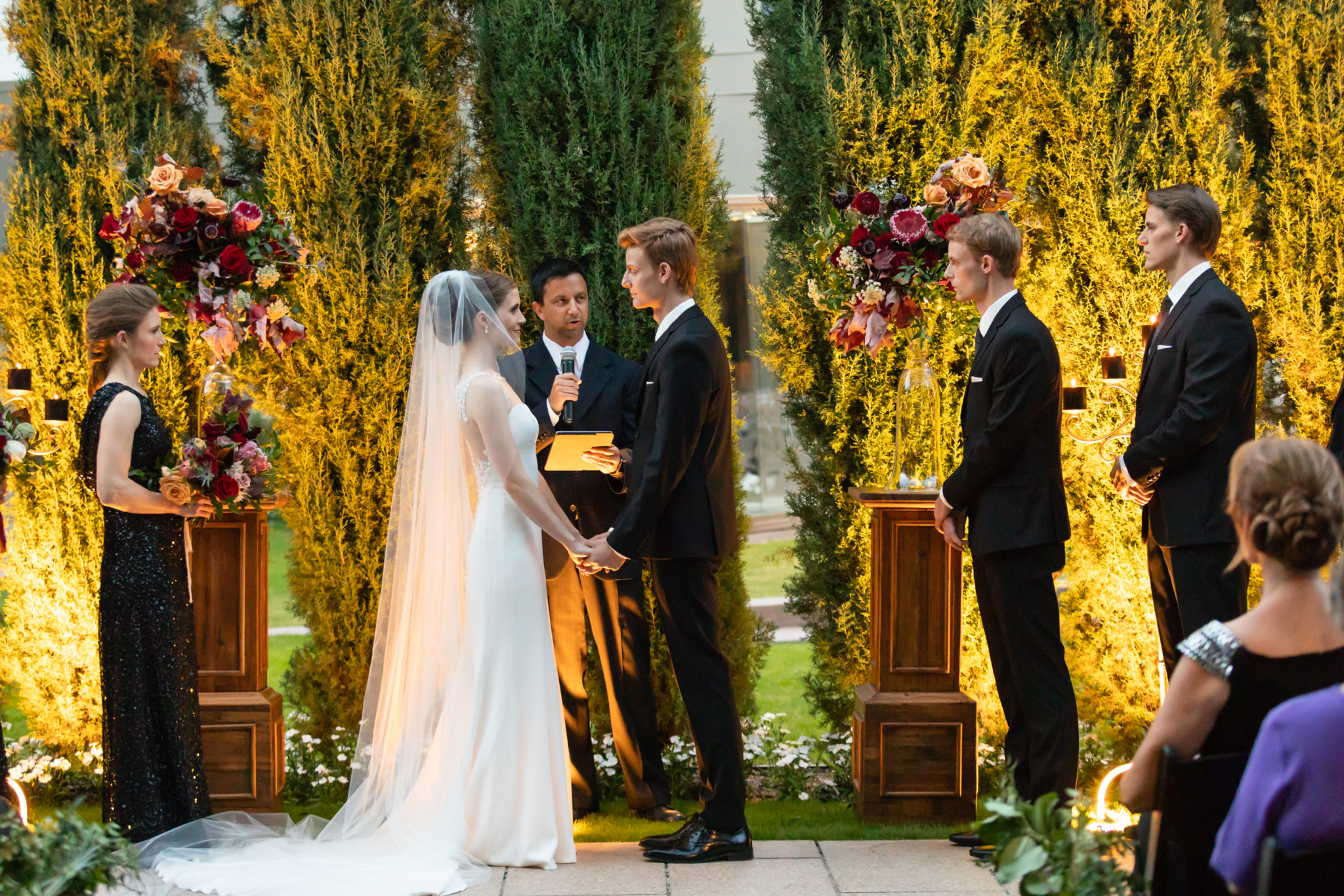 Planning Your Palette | Red Wedding Flowers - arraydesignaz.com