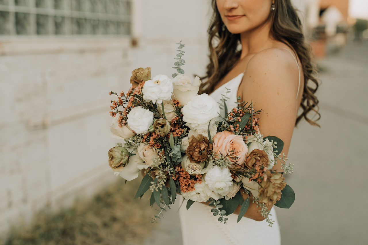 Phoenix Fall Wedding at The Icehouse - arraydesignaz.com
