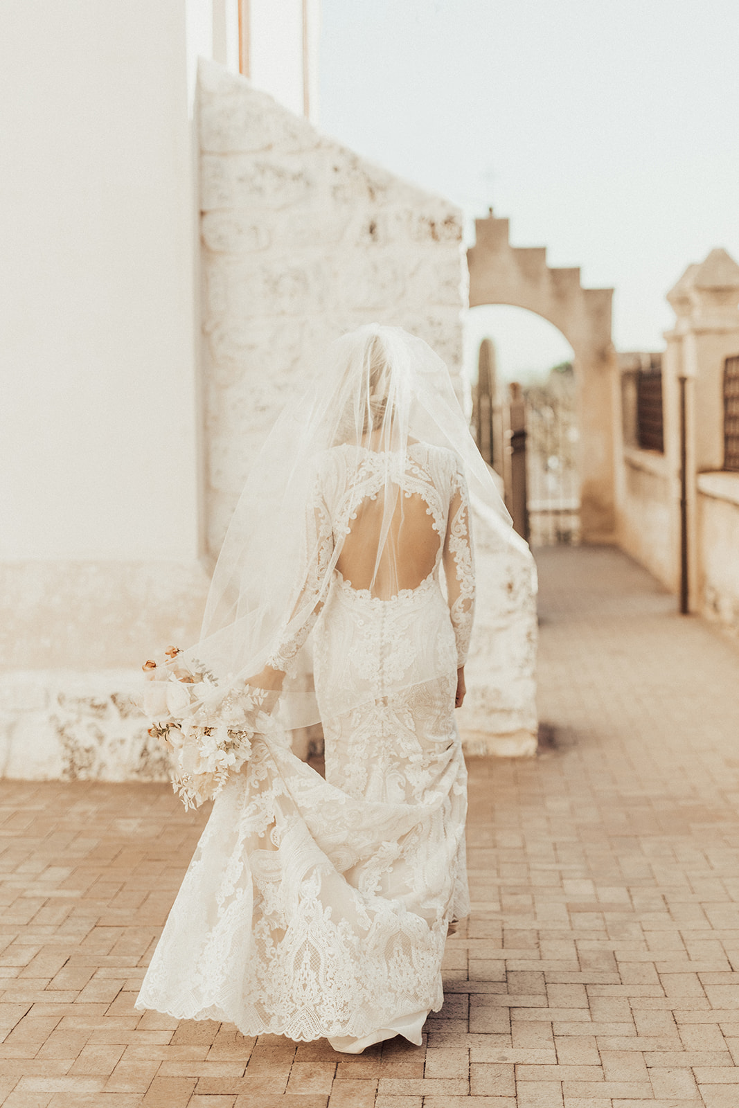 Say YES to a Bridal Photoshoot! Here's Why... - arraydesignaz.com