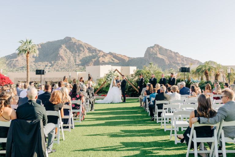 Beautiful Camelback Inn Spring Wedding - arraydesignaz.com