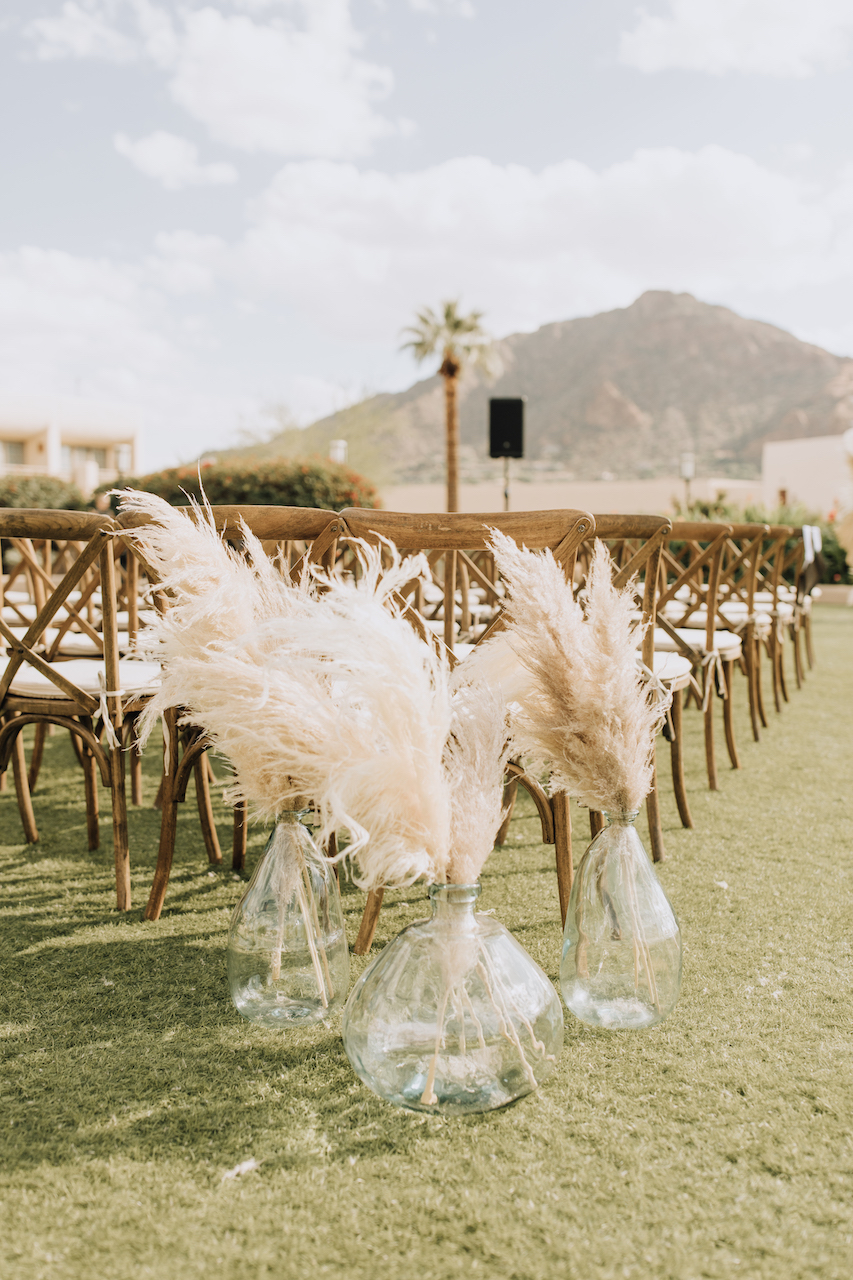 Modern Dried Floral Fall Wedding - arraydesignaz.com