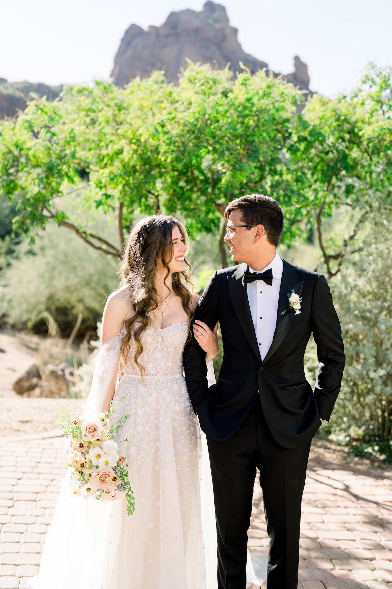 Timeless Camelback Mountain Wedding - arraydesignaz.com