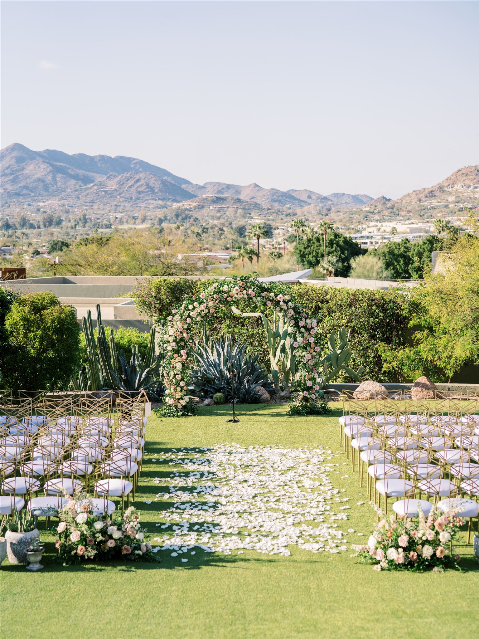 Springtime Fairytale Wedding at Sanctuary Resort - arraydesignaz.com